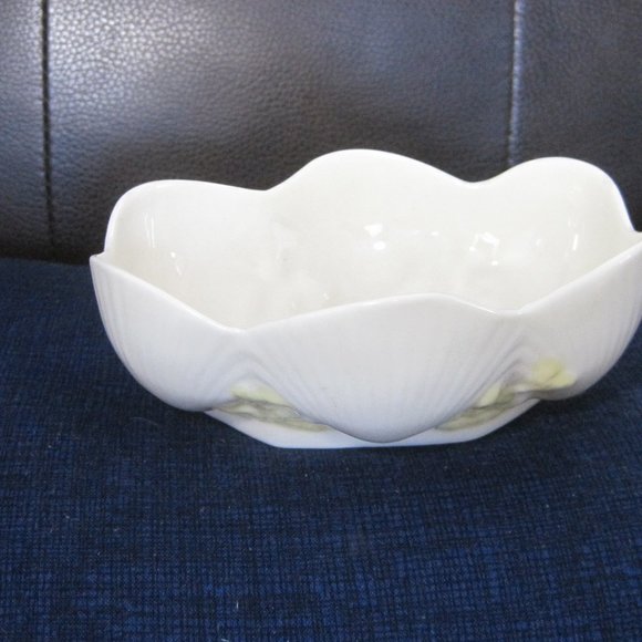 Belleek | Wall Decor | Belleek Shell Bowl Brown Mark Yellow Corral Made ...